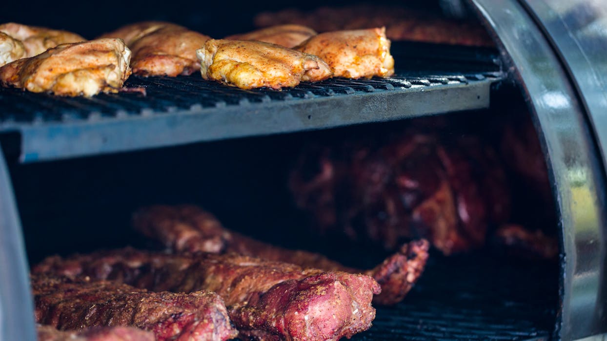 Beginner's Guide to Smoking Meat | truLOCAL Blog